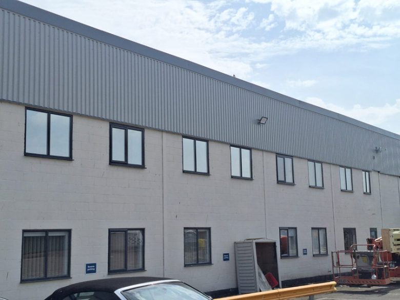 Howard Tenens Logistics, Europa Industrial Park, Swindon - Cladding ...